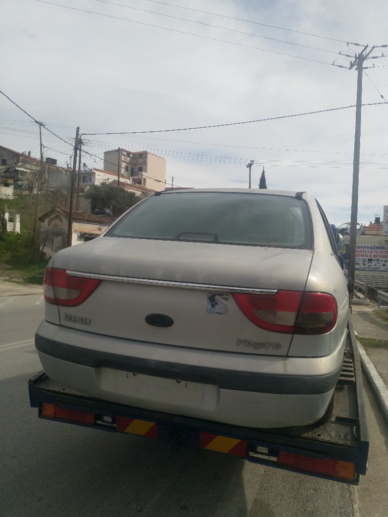 RENAULT MEGANE ΜΕΤΩΠΗ,ΤΡΑΒΕΡΣΑ,ΦΑΝΑΡΙΑ ΕΜΠΡΟΣ www.... | Saravalaki Lesvos