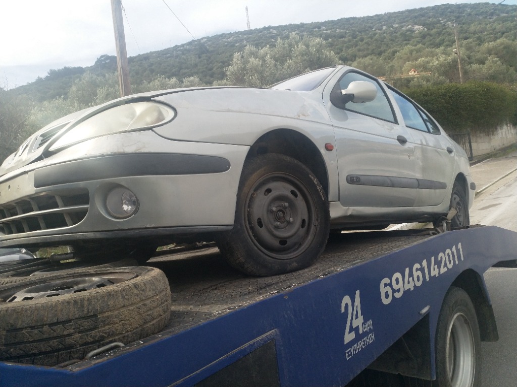 RENAULT MEGANE ΜΕΤΩΠΗ,ΤΡΑΒΕΡΣΑ,ΦΑΝΑΡΙΑ ΕΜΠΡΟΣ www.... | Saravalaki Lesvos